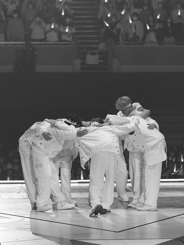 GENERATIONS LIVE TOUR 2023 "THE BEST" 10th ANNIVERSARY WEAR COLLECTION｜VERTICAL GARAGE OFFICIAL ...